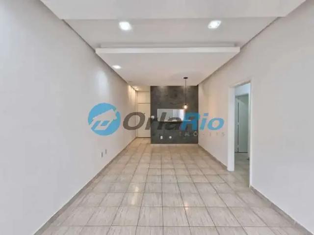 Apartamento para Venda em Rio de Janeiro/RJ Leme 2 Quartos