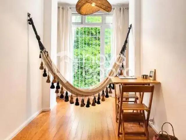 Apartamento para Venda em Rio de Janeiro/RJ Leme 2 Quartos