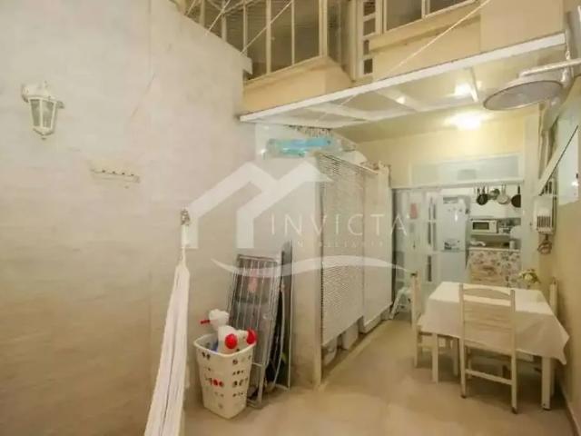 Apartamento para Venda em Rio de Janeiro/RJ Leme 2 Quartos
