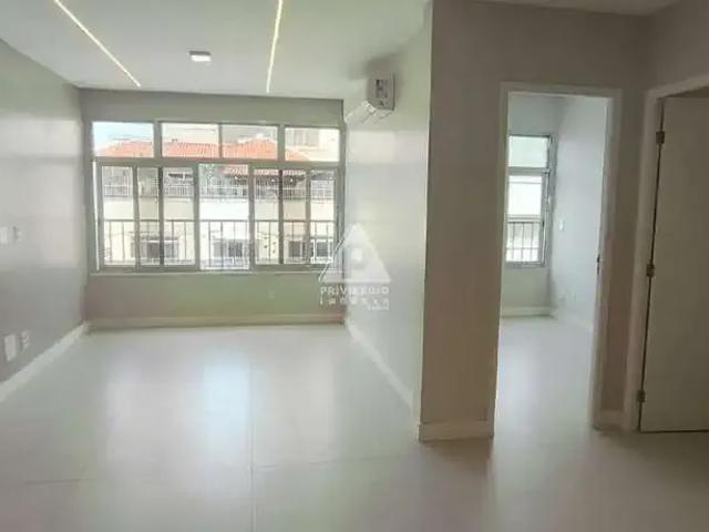 Apartamento para Venda em Rio de Janeiro/RJ Leme 3 Quartos