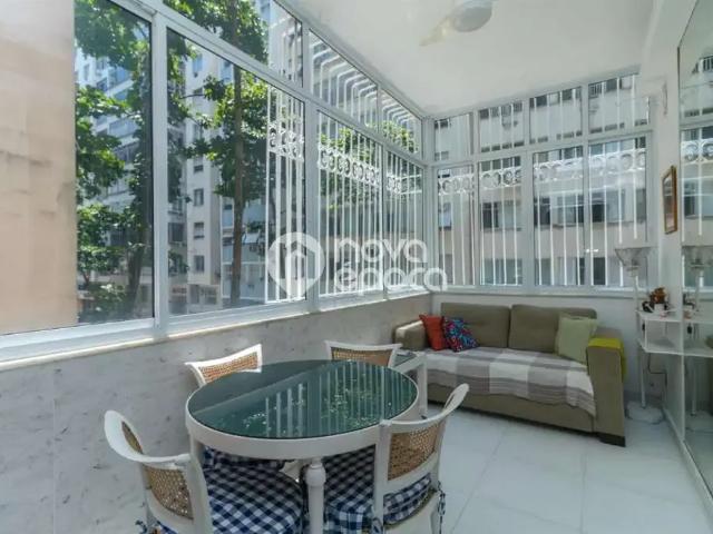 Apartamento para Venda em Rio de Janeiro/RJ Leme 3 Quartos