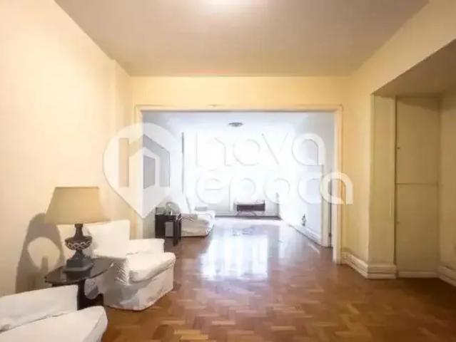 Apartamento para Venda em Rio de Janeiro/RJ Leme 3 Quartos
