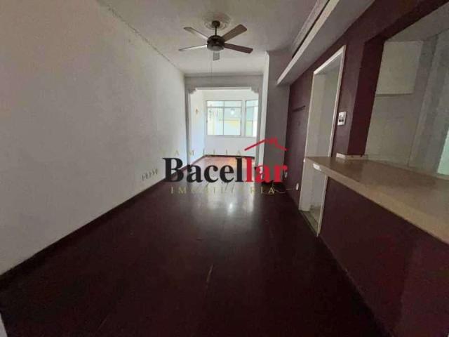 Apartamento para Venda em Rio de Janeiro/RJ Leme 3 Quartos