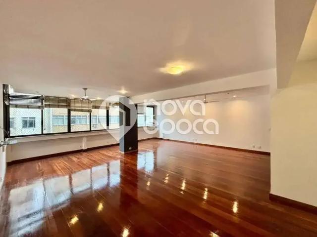 Apartamento para Venda em Rio de Janeiro/RJ Leme 3 Quartos