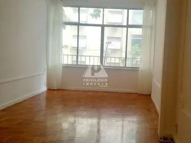 Apartamento para Venda em Rio de Janeiro/RJ Leme 3 Quartos