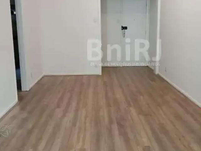 Apartamento para Venda em Rio de Janeiro/RJ Leme 3 Quartos