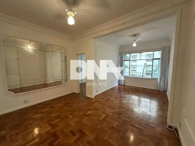 Apartamento para Venda em Rio de Janeiro/RJ Leme 3 Quartos
