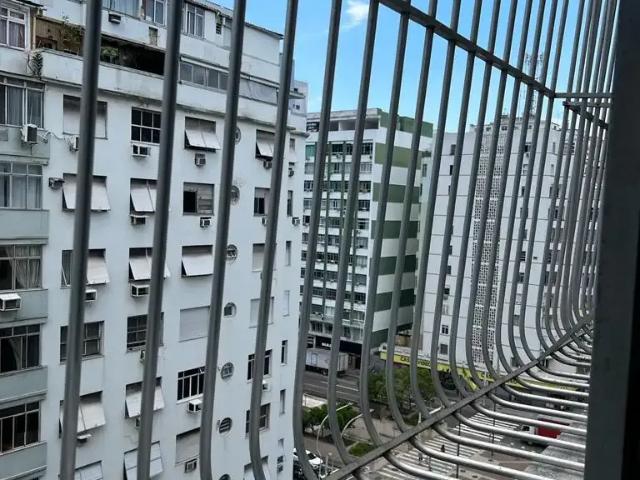 Apartamento para Venda em Rio de Janeiro/RJ Leme 3 Quartos
