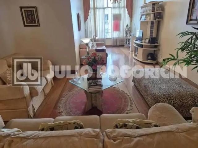 Apartamento para Venda em Rio de Janeiro/RJ Leme 3 Quartos
