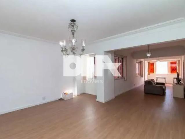 Apartamento para Venda em Rio de Janeiro/RJ Leme 3 Quartos