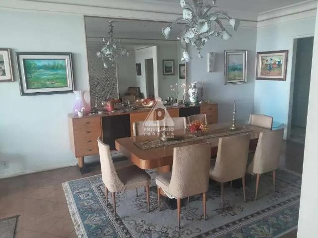 Apartamento para Venda em Rio de Janeiro/RJ Leme 3 Quartos