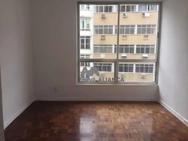 Apartamento para Venda em Rio de Janeiro/RJ Leme 3 Quartos