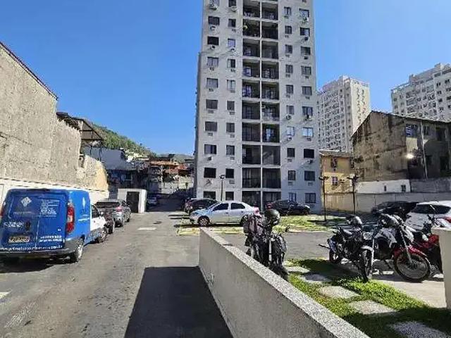 Apartamento para Venda em Rio de Janeiro/RJ Madureira 2 Quartos