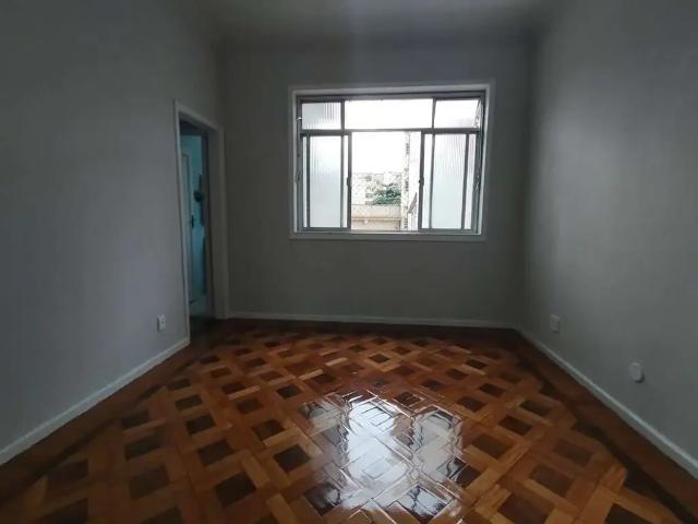 Apartamento para Venda em Rio de Janeiro/RJ Praça da Bandeira 2 Quartos