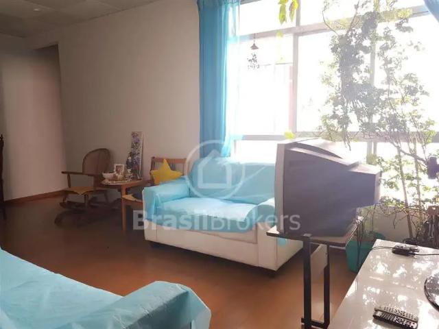 Apartamento para Venda em Rio de Janeiro/RJ Praça da Bandeira 2 Quartos