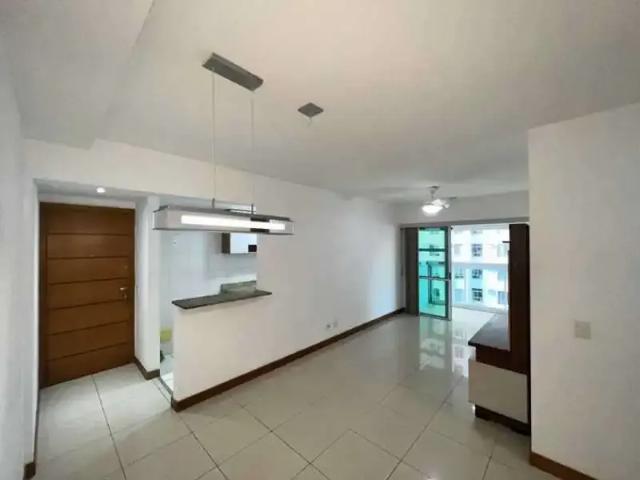Apartamento para Venda em Rio de Janeiro/RJ Recreio dos Bandeirantes 2 Quartos