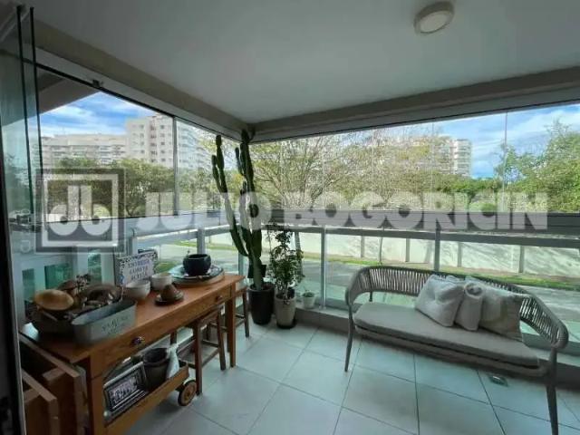 Apartamento para Venda em Rio de Janeiro/RJ Recreio dos Bandeirantes 2 Quartos