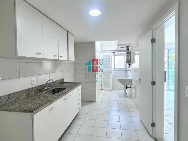 Apartamento para Venda em Rio de Janeiro/RJ Recreio dos Bandeirantes 3 Quartos