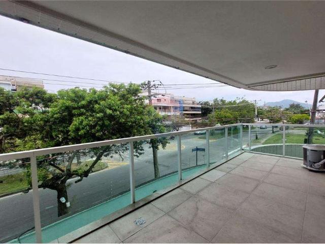 Apartamento para Venda em Rio de Janeiro/RJ Recreio dos Bandeirantes 3 Quartos