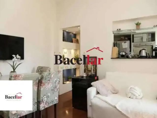 Apartamento para Venda em Rio de Janeiro/RJ Rio Comprido 2 Quartos