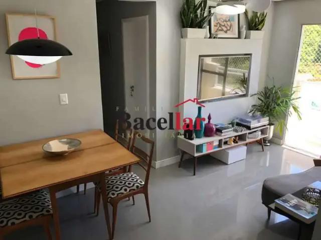 Apartamento para Venda em Rio de Janeiro/RJ Rio Comprido 2 Quartos