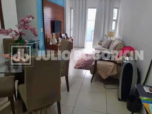 Apartamento para Venda em Rio de Janeiro/RJ Todos os Santos 2 Quartos