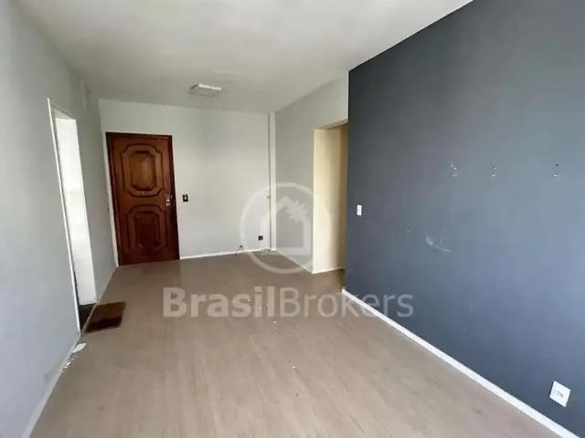 Apartamento para Venda em Rio de Janeiro/RJ Todos os Santos 2 Quartos