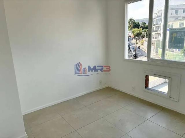 Apartamento para Venda em Rio de Janeiro/RJ Tanque 2 Quartos