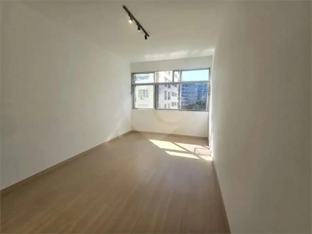 Apartamento para Venda em Rio de Janeiro/RJ Tijuca 2 Quartos