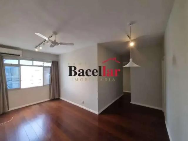 Apartamento para Venda em Rio de Janeiro/RJ Tijuca 2 Quartos