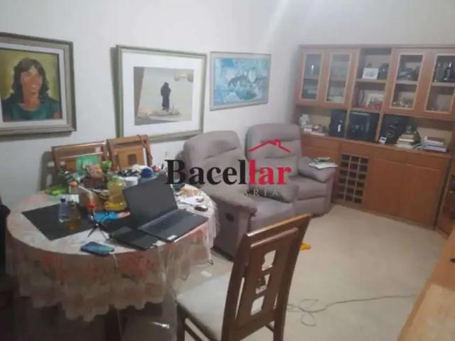 Apartamento para Venda em Rio de Janeiro/RJ Tijuca 2 Quartos