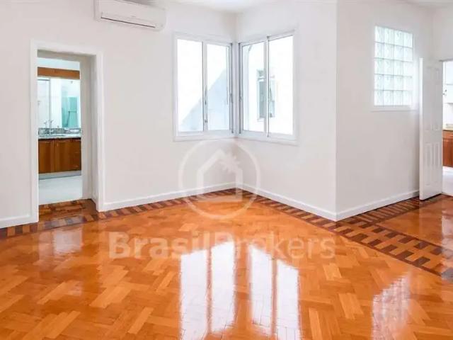 Apartamento para Venda em Rio de Janeiro/RJ Tijuca 2 Quartos