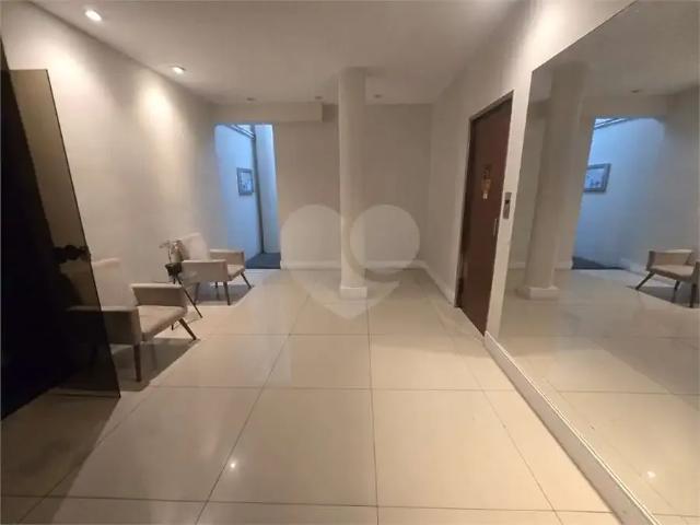 Apartamento para Venda em Rio de Janeiro/RJ Tijuca 2 Quartos