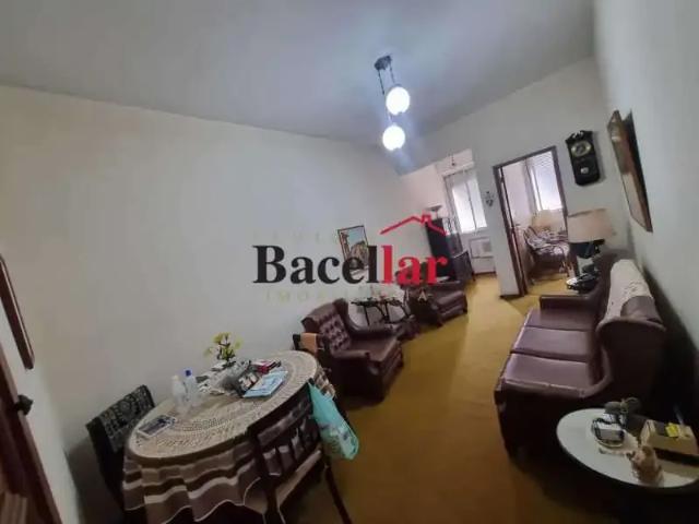 Apartamento para Venda em Rio de Janeiro/RJ Tijuca 2 Quartos