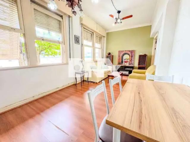 Apartamento para Venda em Rio de Janeiro/RJ Urca 2 Quartos