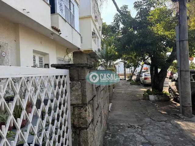 Apartamento para Venda em Rio de Janeiro/RJ Urca 2 Quartos