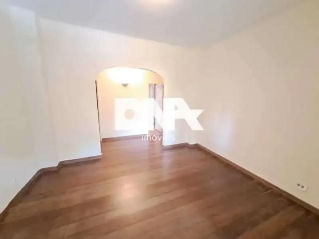 Apartamento para Venda em Rio de Janeiro/RJ Urca 2 Quartos