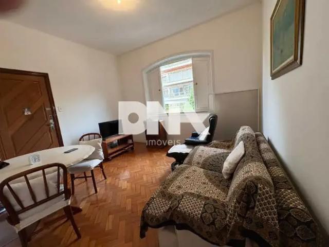 Apartamento para Venda em Rio de Janeiro/RJ Urca 2 Quartos