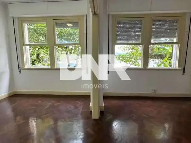 Apartamento para Venda em Rio de Janeiro/RJ Urca 3 Quartos