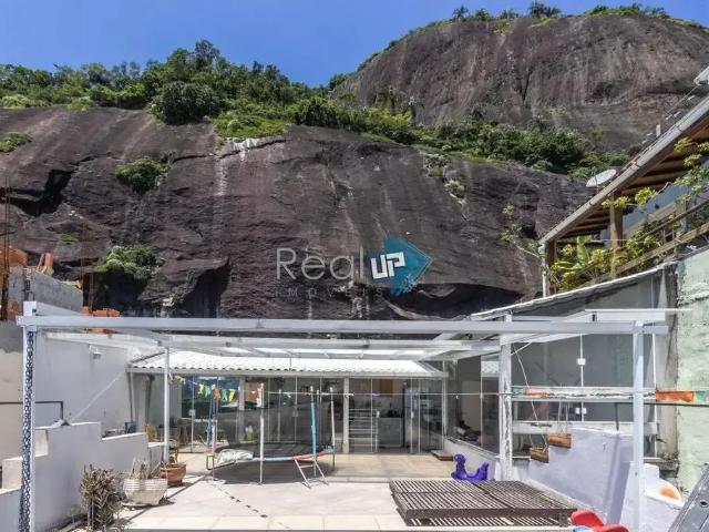 Apartamento para Venda em Rio de Janeiro/RJ Urca 3 Quartos