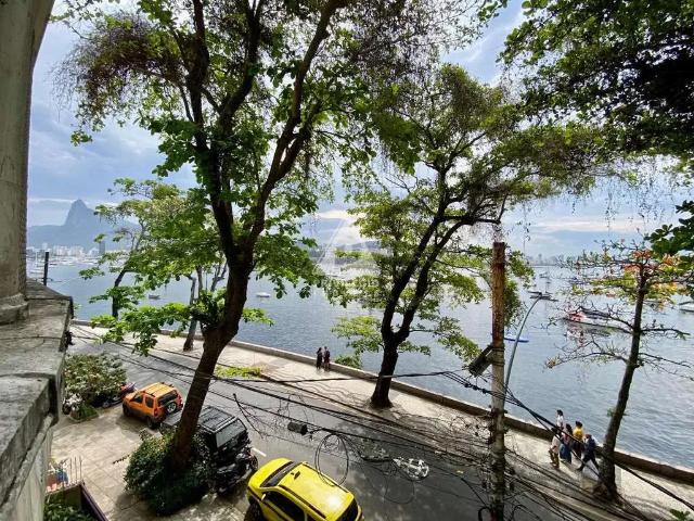 Apartamento para Venda em Rio de Janeiro/RJ Urca 3 Quartos
