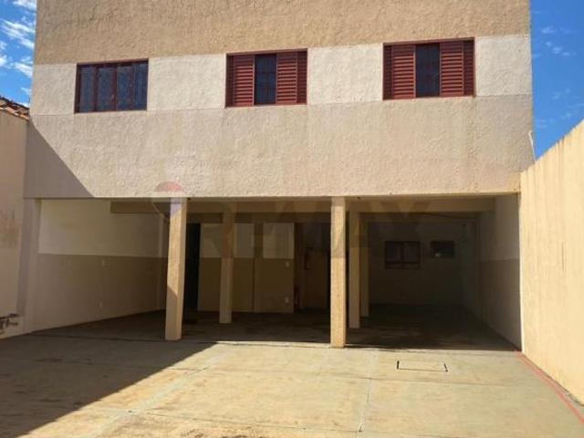 Apartamento para venda em Sumarezinho de 279.00m² com 2 Quartos e 6 Garagens