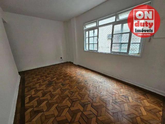 Apartamento para Venda em São Vicente/SP Centro 2 Quartos