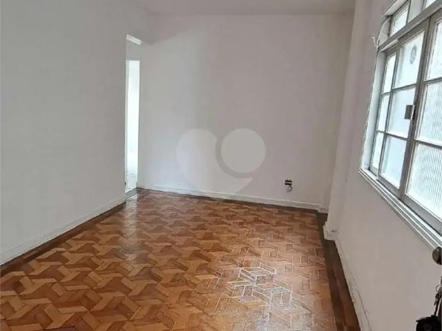Apartamento para Venda em São Vicente/SP Centro 2 Quartos