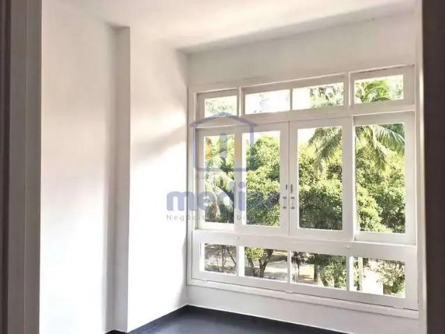 Apartamento para Venda em São Vicente/SP Centro 2 Quartos