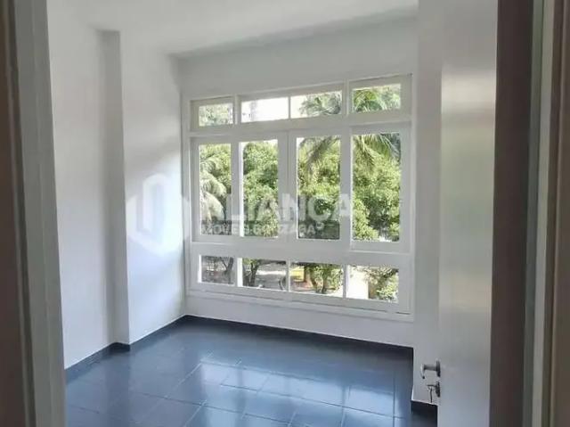 Apartamento para Venda em São Vicente/SP Centro 2 Quartos