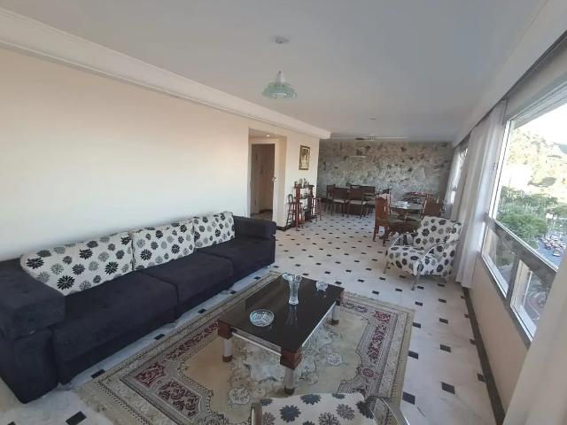 Apartamento para Venda em São Vicente/SP Itararé 4 Quartos