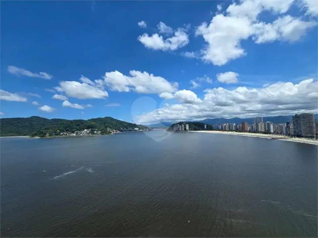 Apartamento para Venda em São Vicente/SP Itararé 2 Quartos