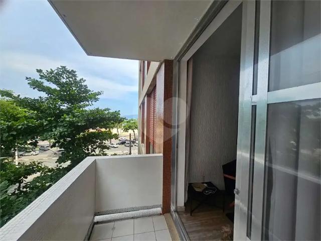 Apartamento para Venda em São Vicente/SP Itararé 3 Quartos