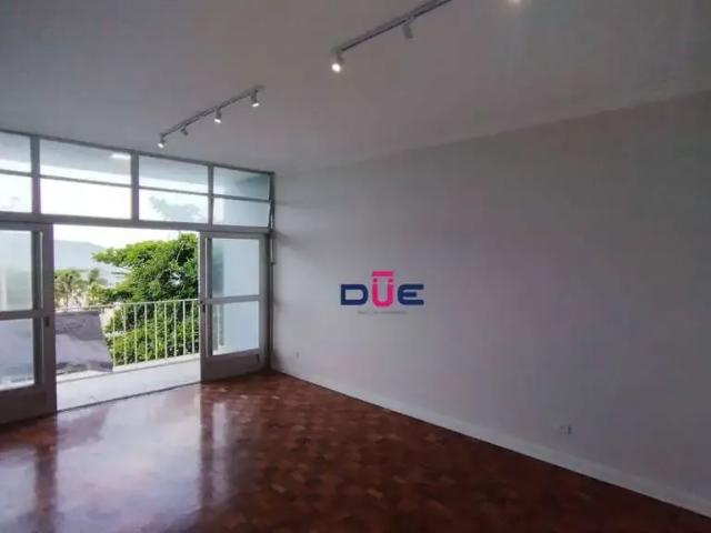 Apartamento para Venda em São Vicente/SP Itararé 3 Quartos